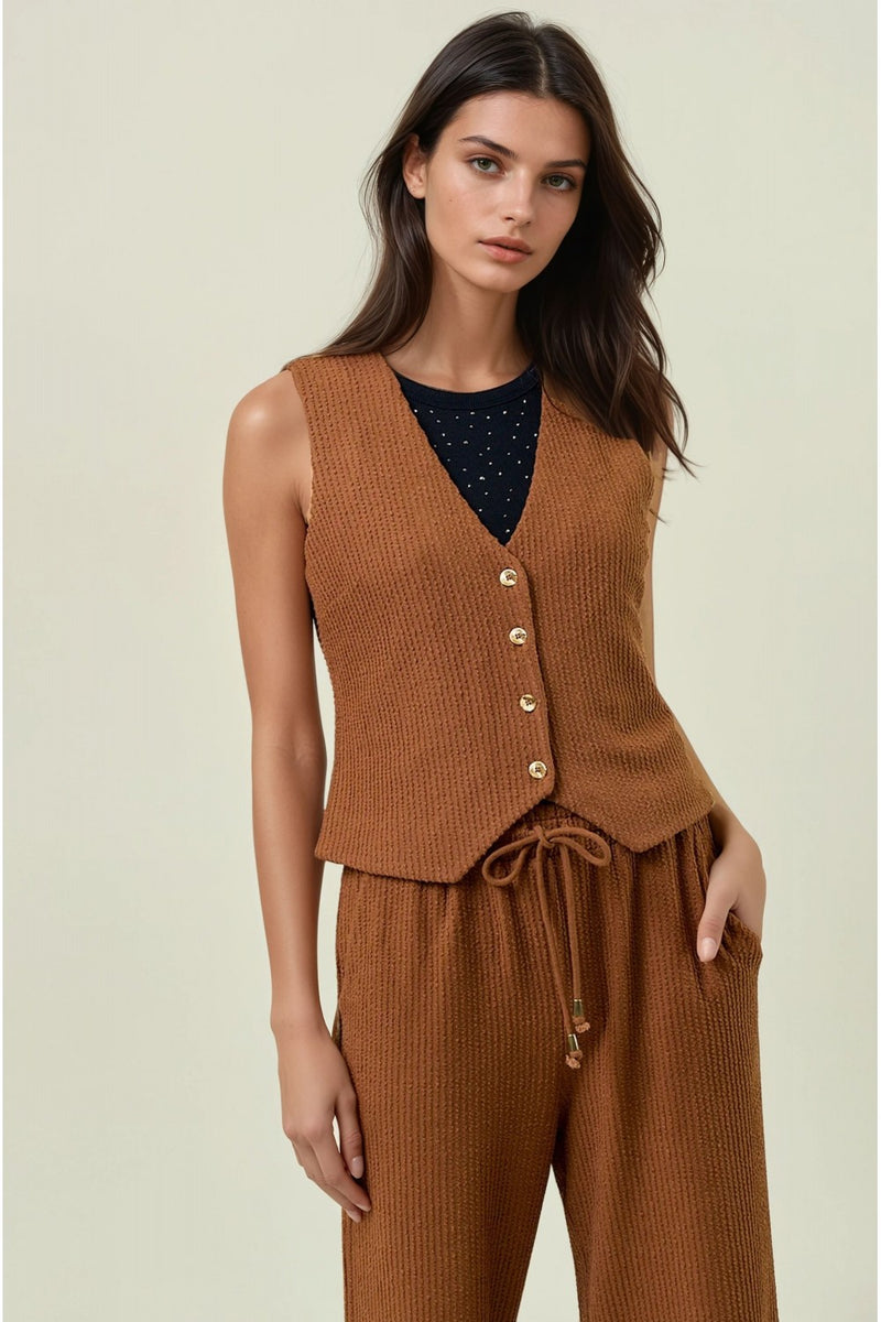 Textured Knit Button Front Vest Top – Mainstream Boutique Janesville